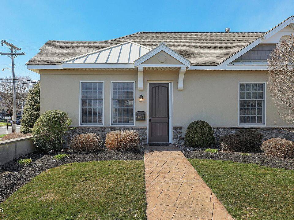 The Brookhaven Square Home Owners' Association In NORMAN OK — Community ...